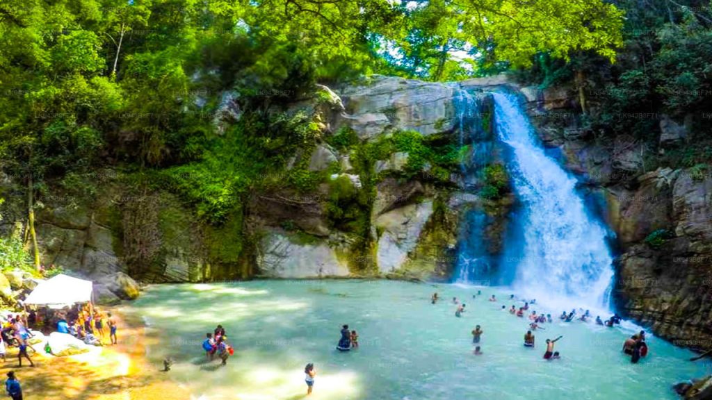 Ella Wala Waterfall: A Hidden Paradise Near Ella, Sri Lanka – Delish Tours